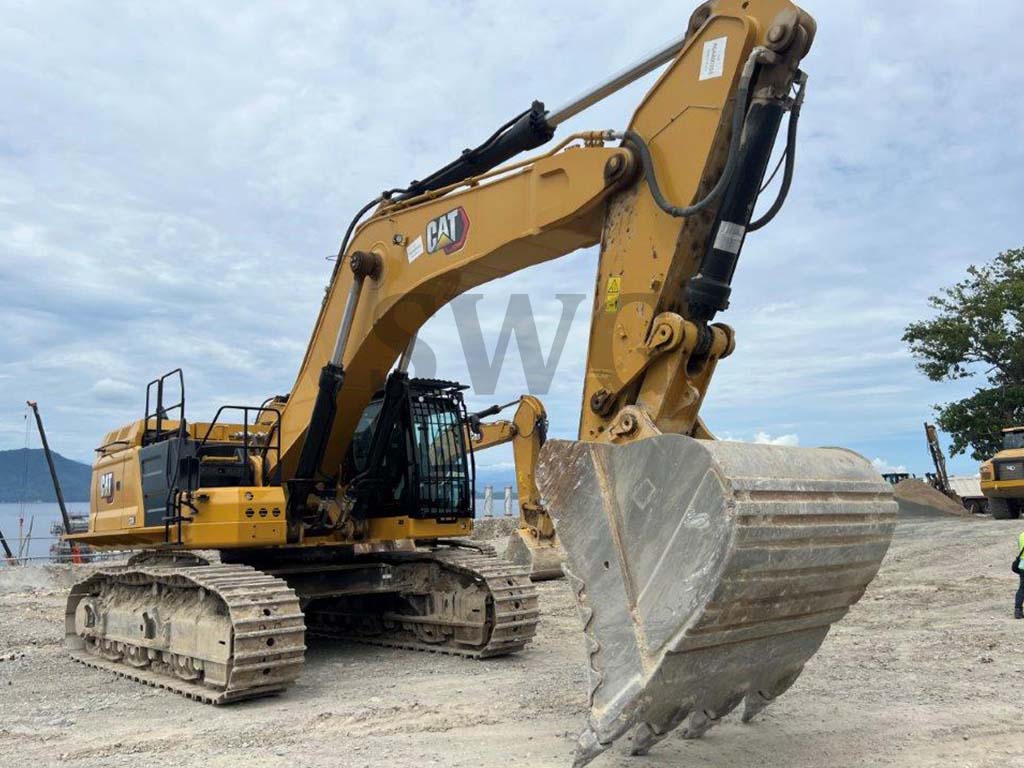 Caterpillar 374 Excavator For Sale in Australia, Mexico, Ghana, Chile ...