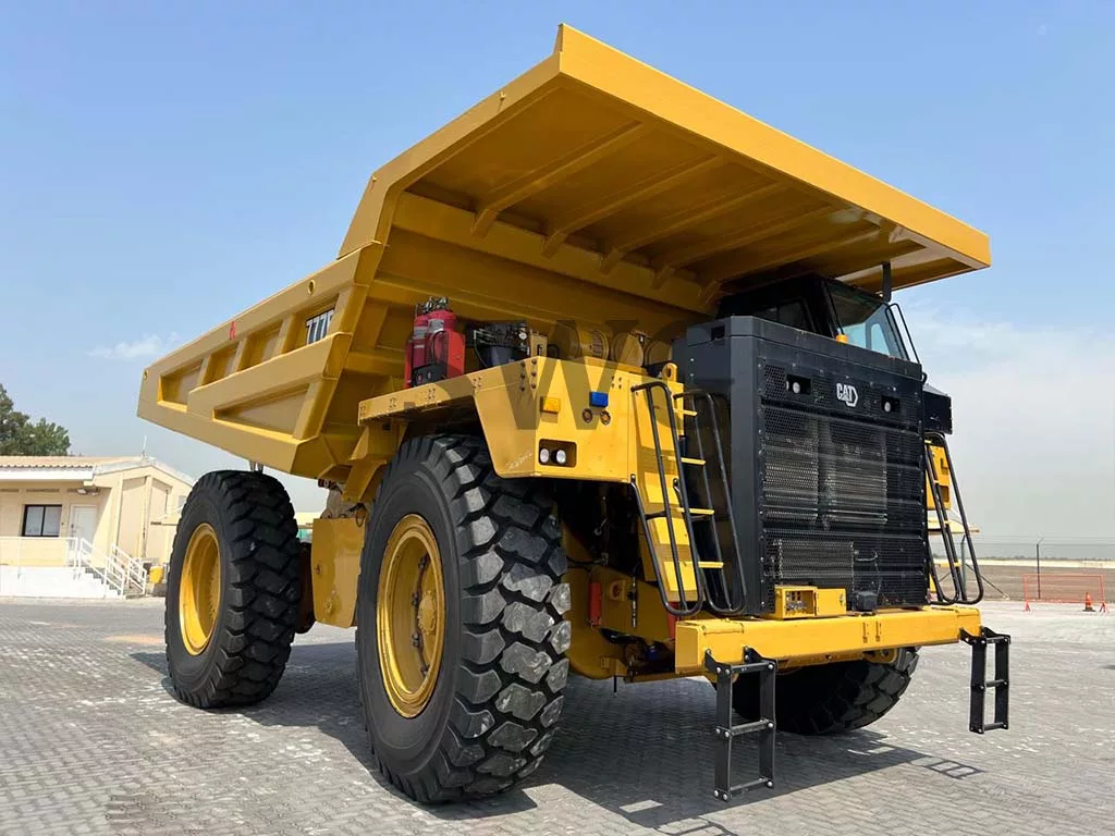 Equipment USED OFF-HIGHWAY TRUCKS CATERPILLAR 777E