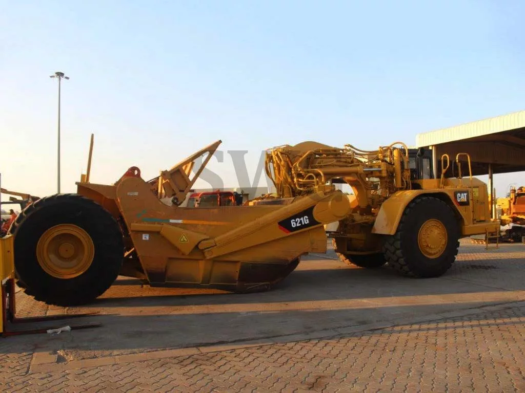 Equipment USED MOTOR SCRAPERS CATERPILLAR 621G