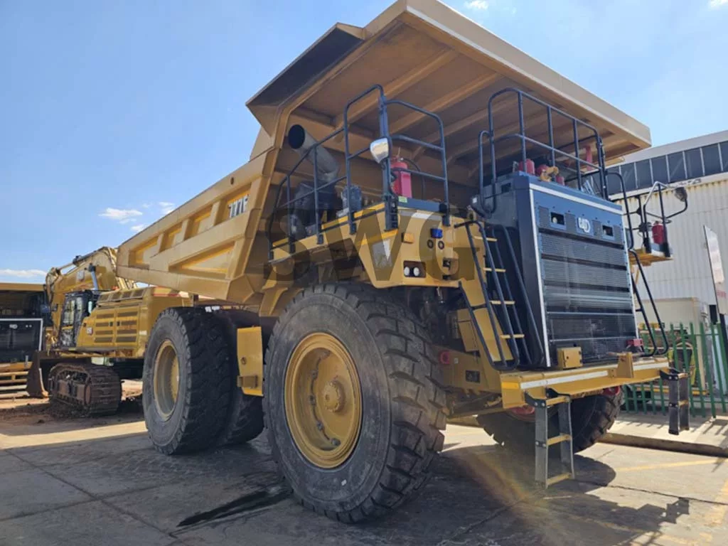 Equipment USED OFF-HIGHWAY TRUCKS CATERPILLAR 777E